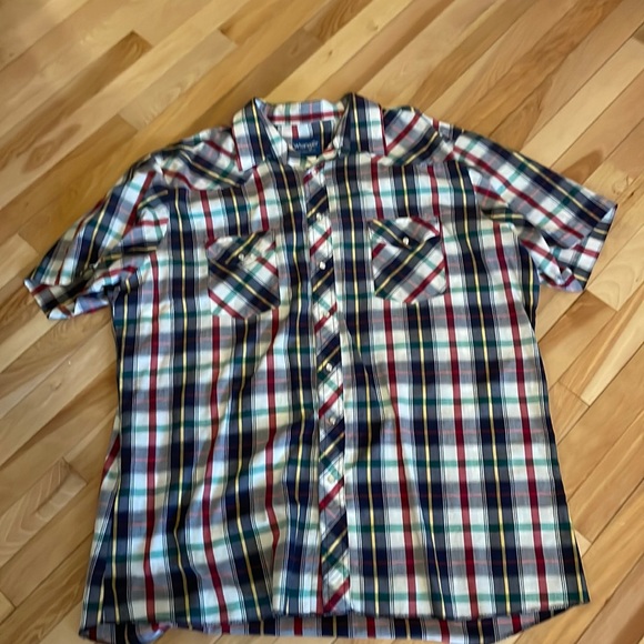 Wrangler | Shirts | Plaid Wrangler Button Up Western Shirt | Poshmark